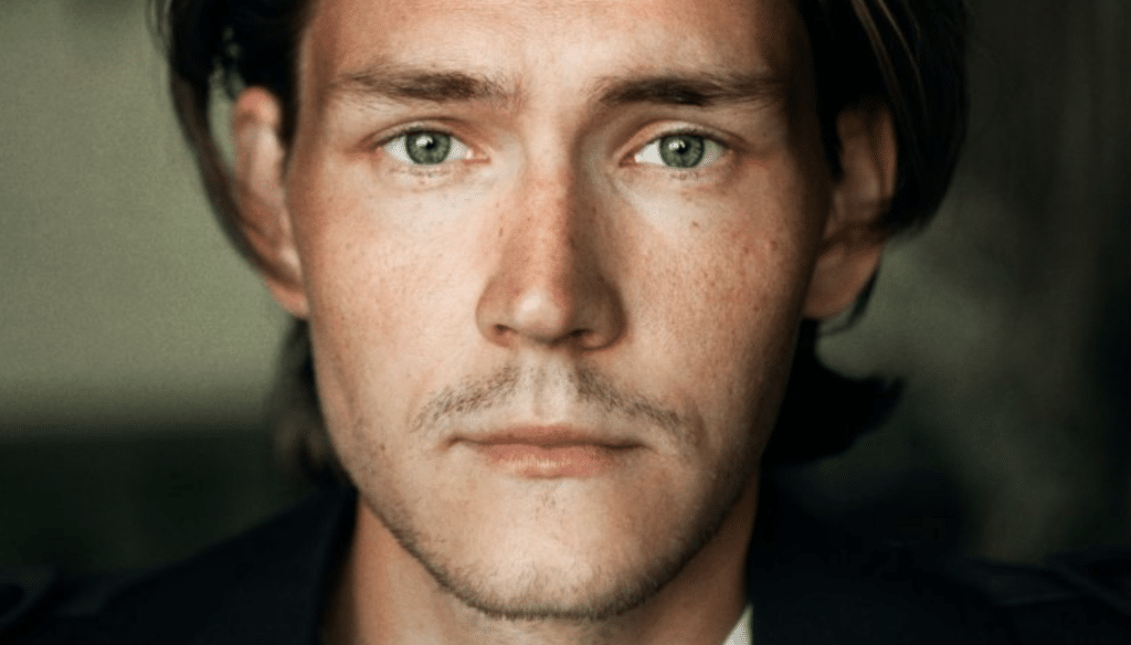 Man’s Daughter Is Missing For Weeks Until Officer Checks Neighbor’s Garage