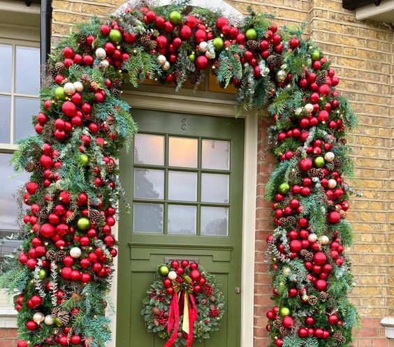 Embrace the Holiday Spirit: 40+ Christmas Decoration Ideas That’ll ...