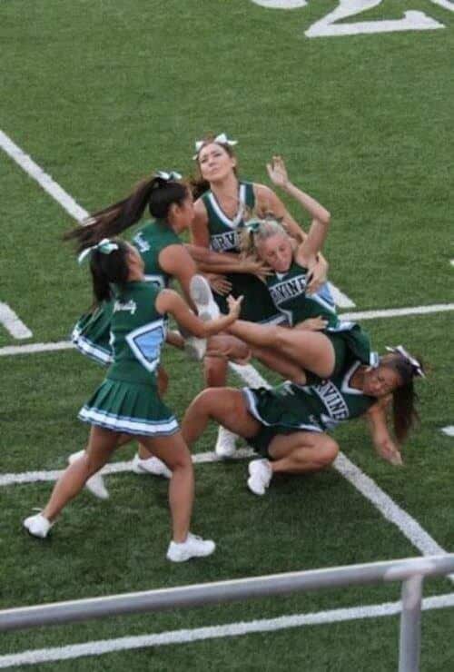 Perfectly Timed Cheerleader Photos That Captured More Than Just Spirit ...