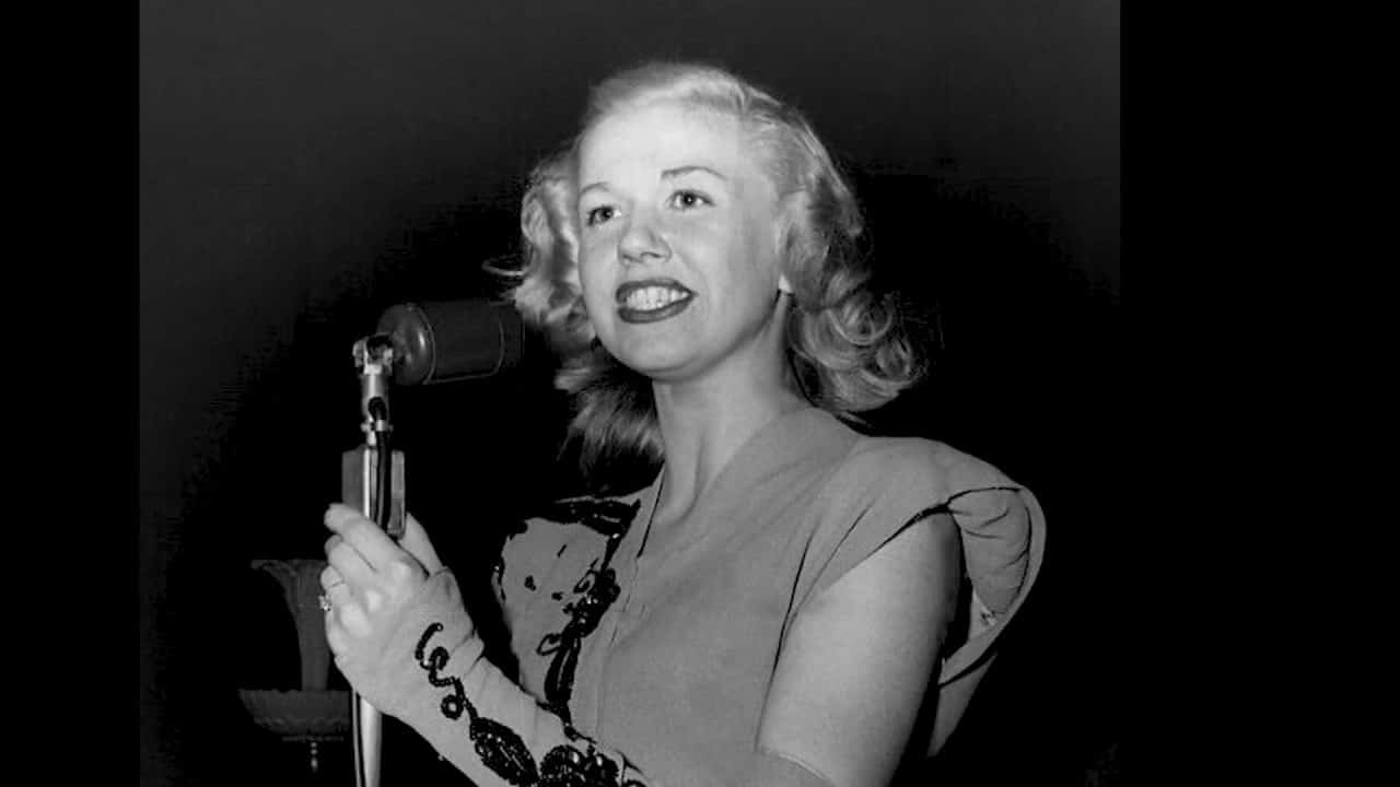 Classic Women Crooners Who Never Faded Away – Page 13